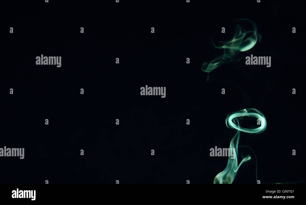 Smoke ring hi-res stock photography and images - Alamy