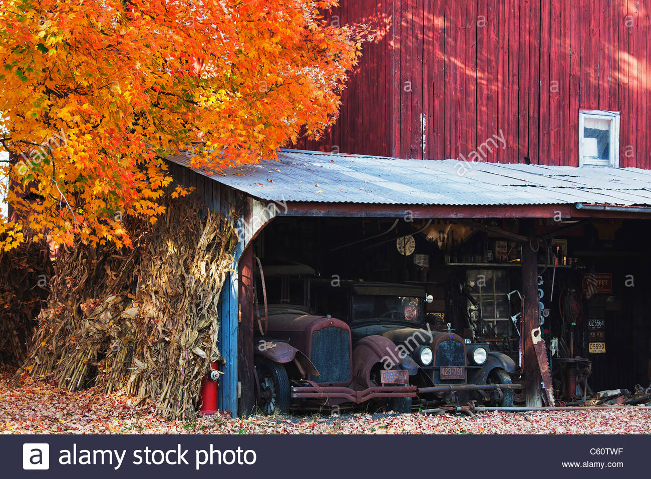 Antique Barn Stock Photos & Antique Barn Stock Images - Alamy