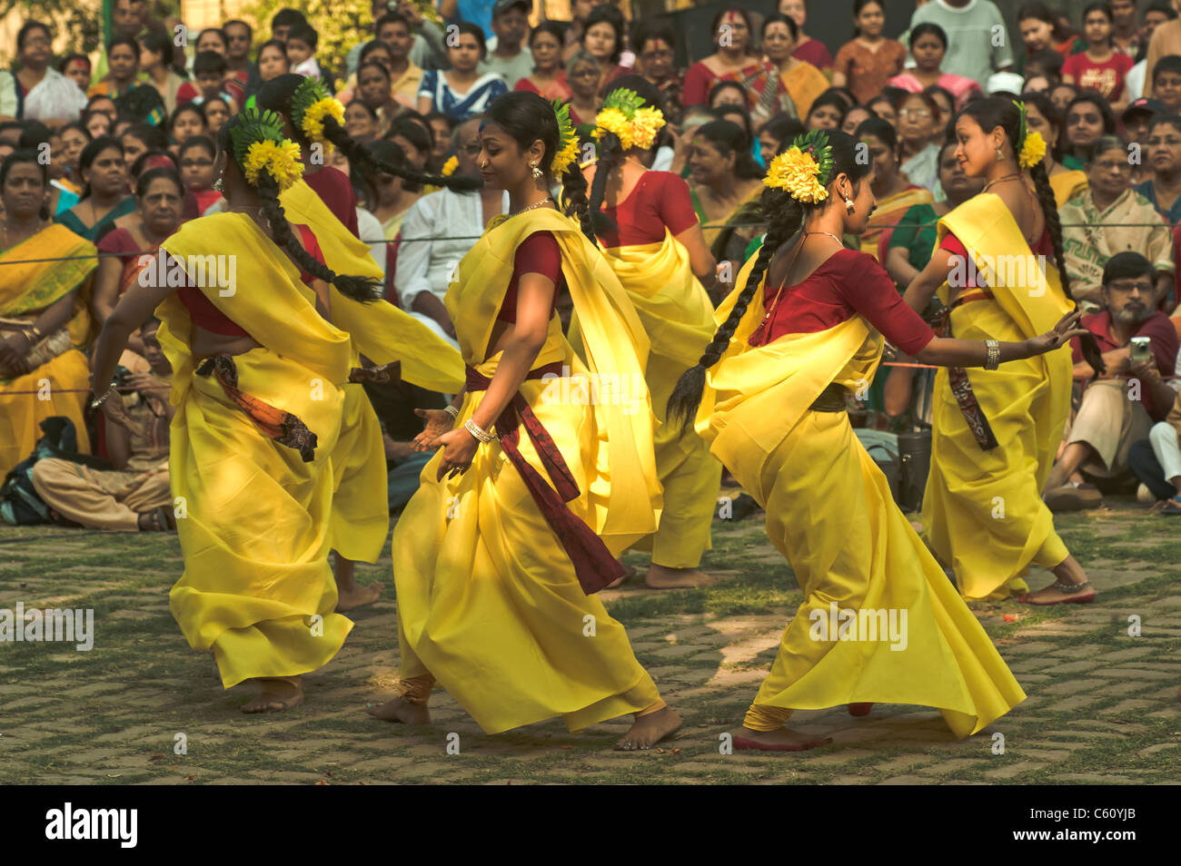 Dance formation hi-res stock photography and images - Alamy