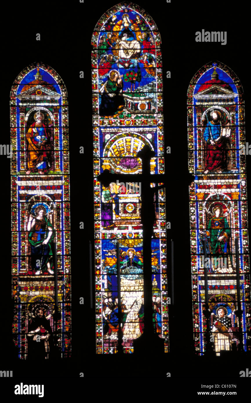 Italian church window hi-res stock photography and images - Alamy