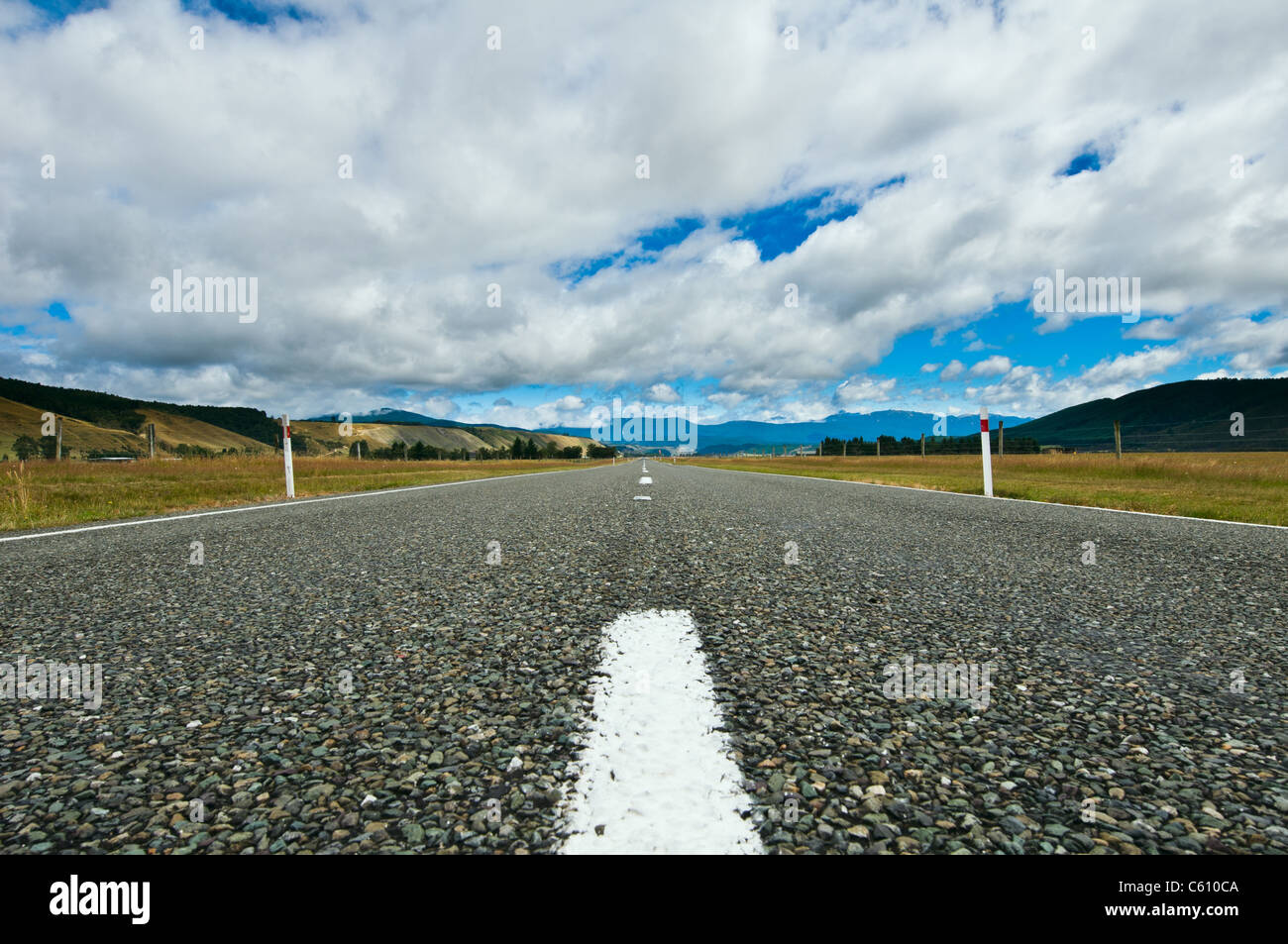 Highway view through fence hi-res stock photography and images - Alamy