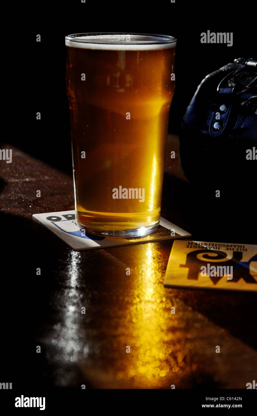 Pint of Bitter Stock Photo - Alamy