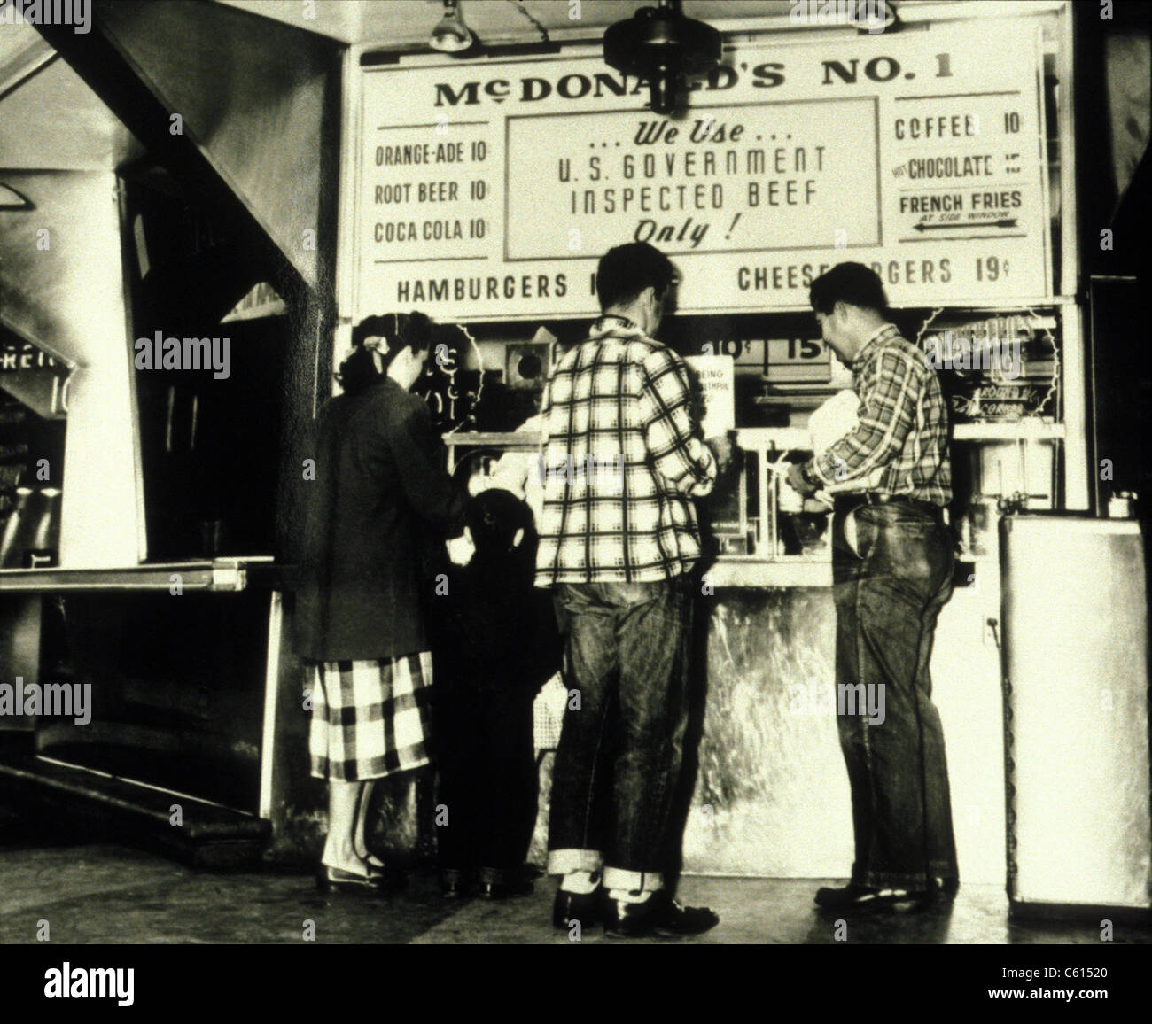 Customers at the McDonalds hamburger restaurant in the mid 1950s in San ...