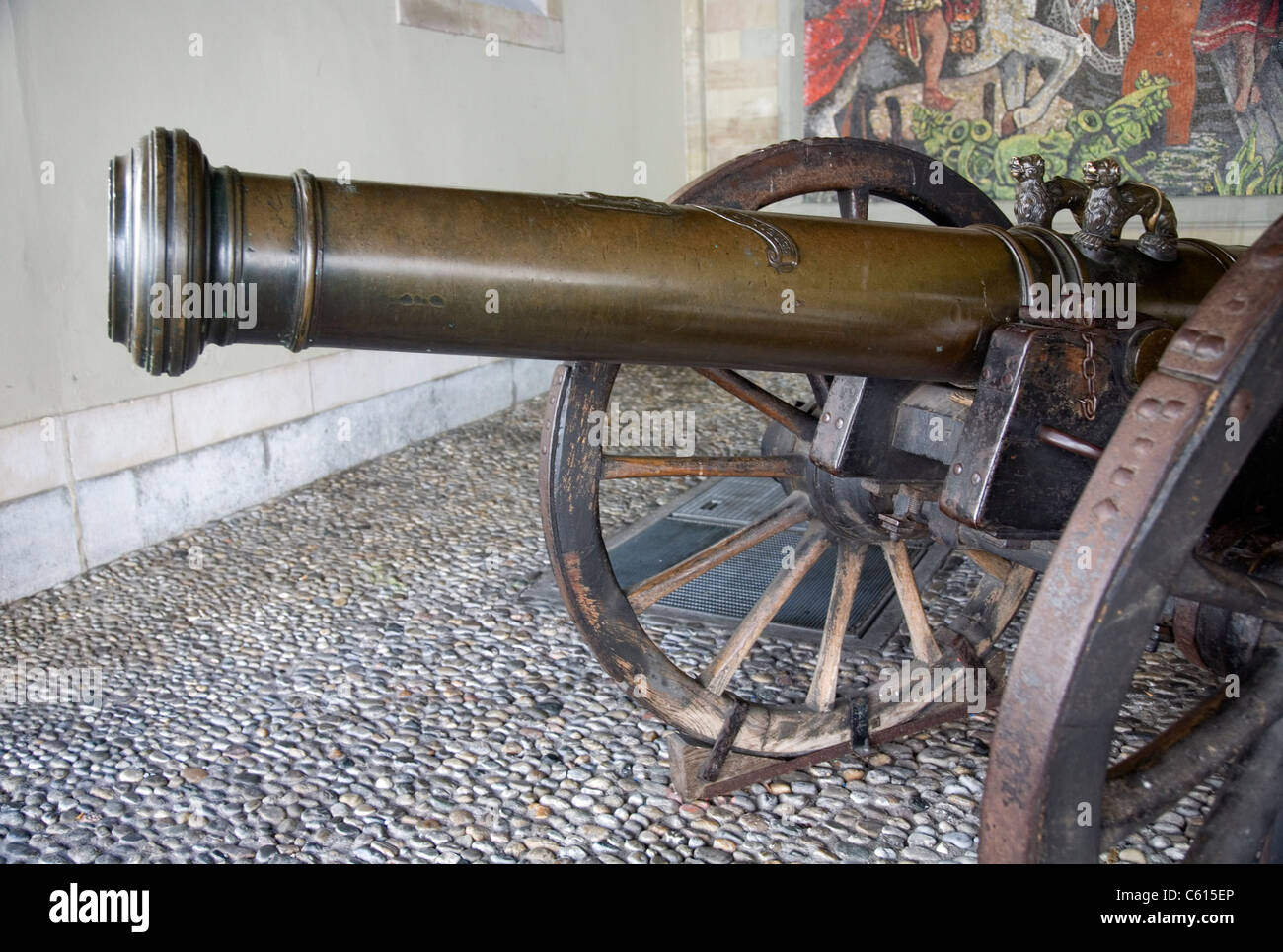 Old guns are on display hi-res stock photography and images - Alamy