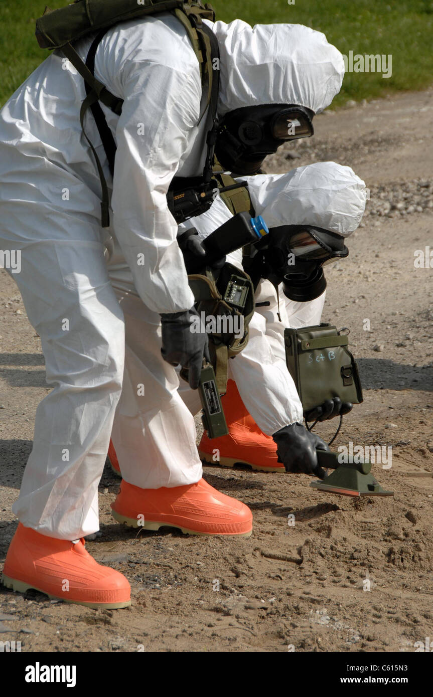 Radiation detector hi-res stock photography and images - Alamy