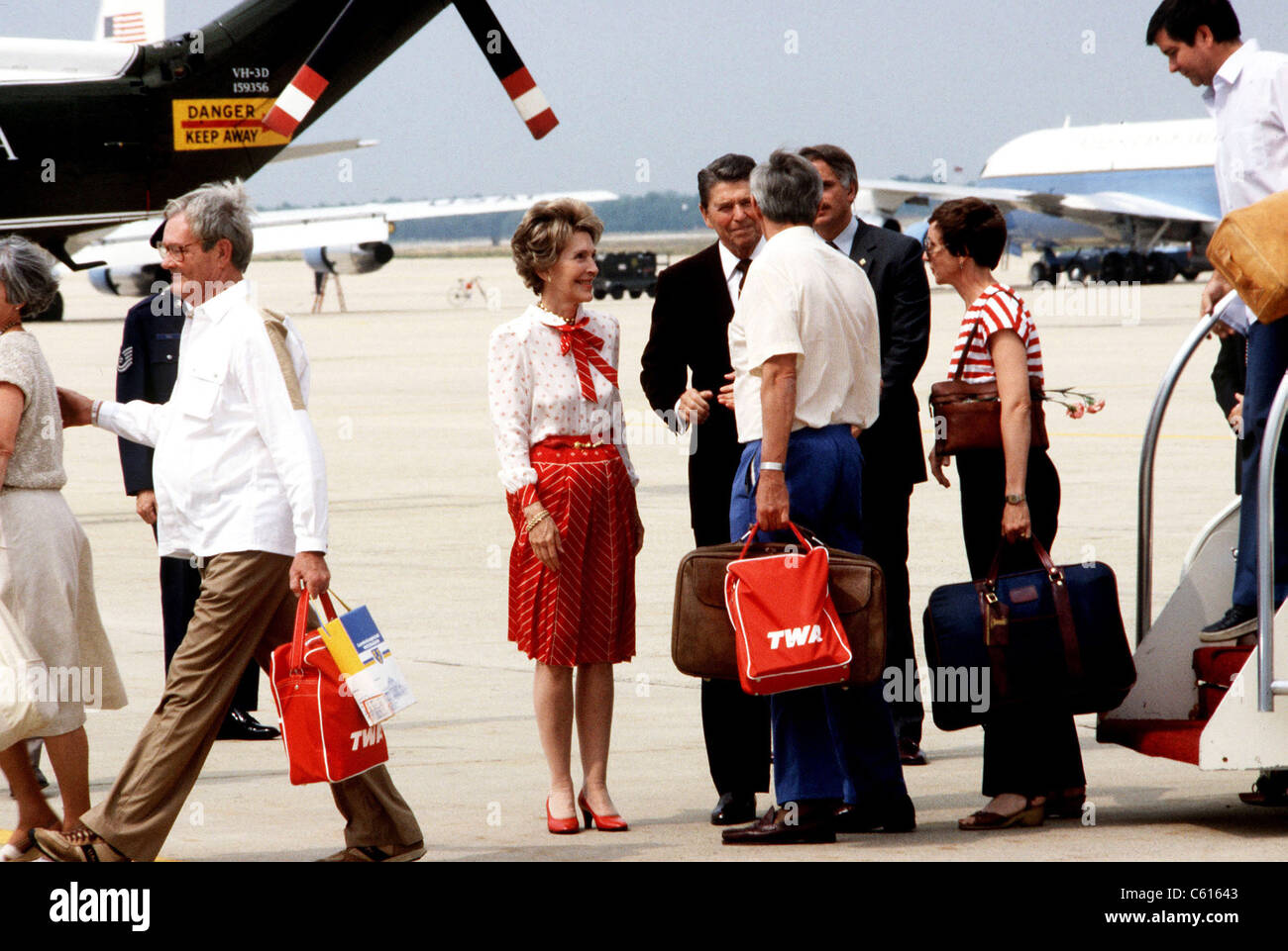 1980s twa plane hi-res stock photography and images - Alamy