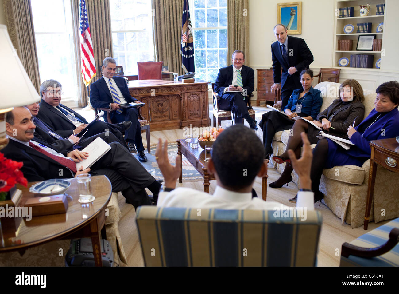 President Obama meets with senior advisors in the Oval Office Feb. 2 ...