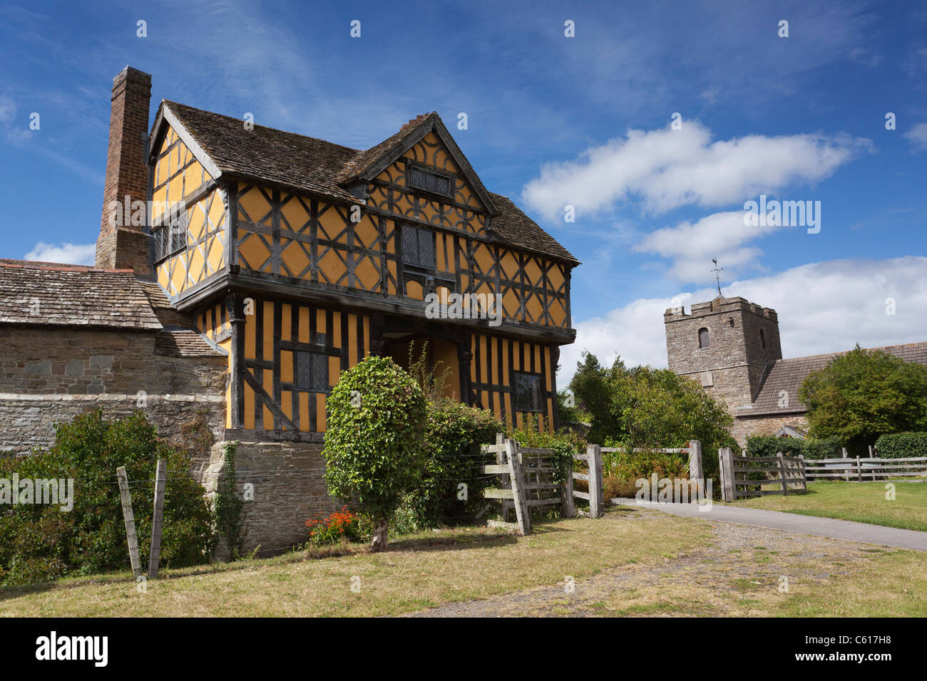 Stokesay castle hi-res stock photography and images - Alamy