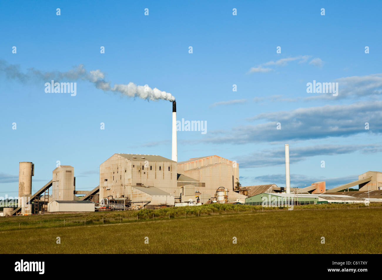 Potassium nitrate hi-res stock photography and images - Alamy