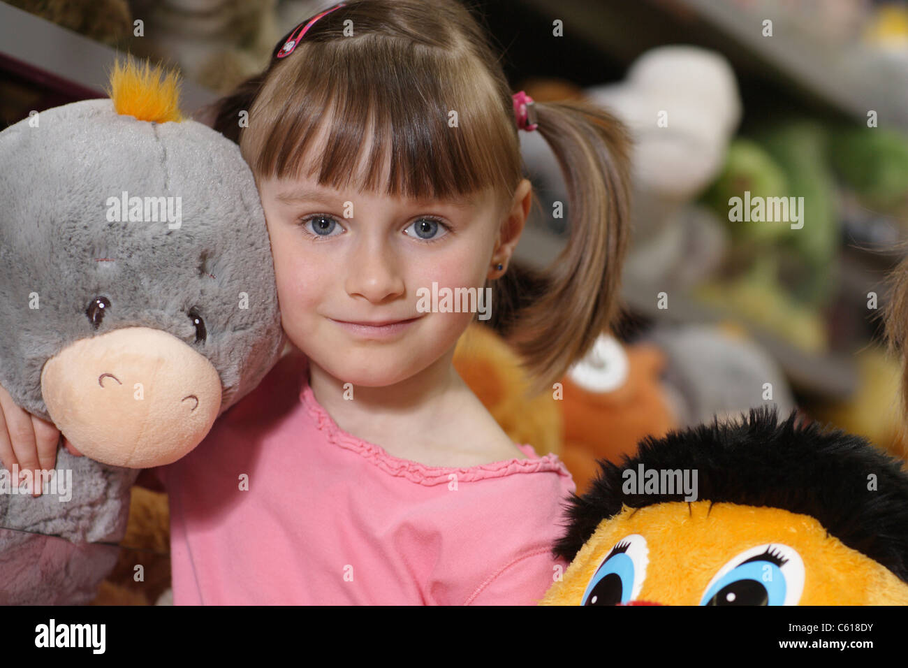 Girls store toy hi-res stock photography and images - Alamy