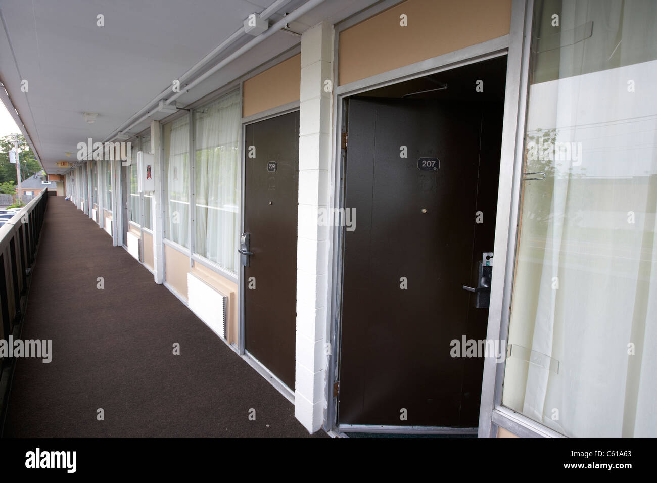 Open door door opened hi-res stock photography and images - Alamy