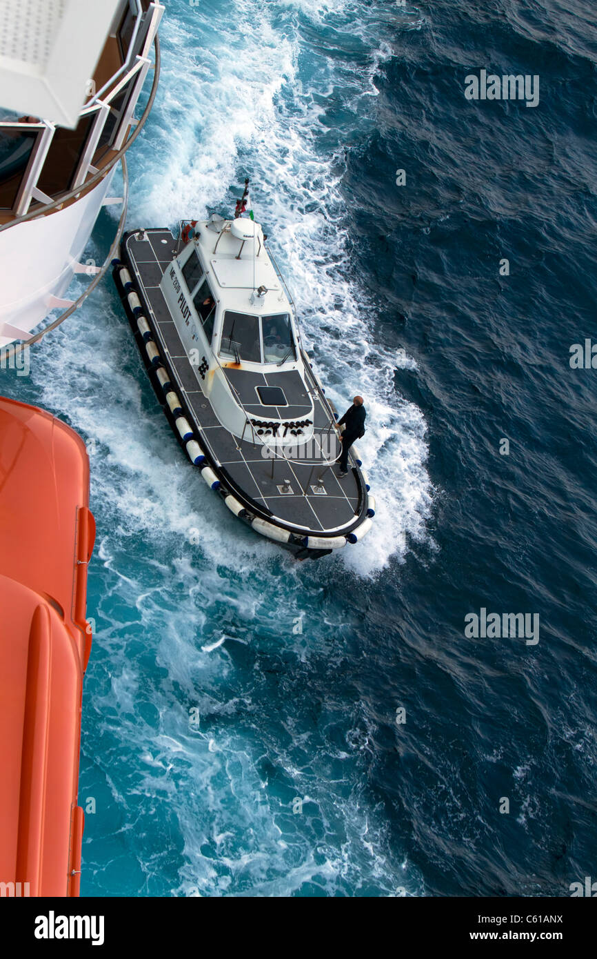 Cruise ship pilot boat hi-res stock photography and images - Alamy