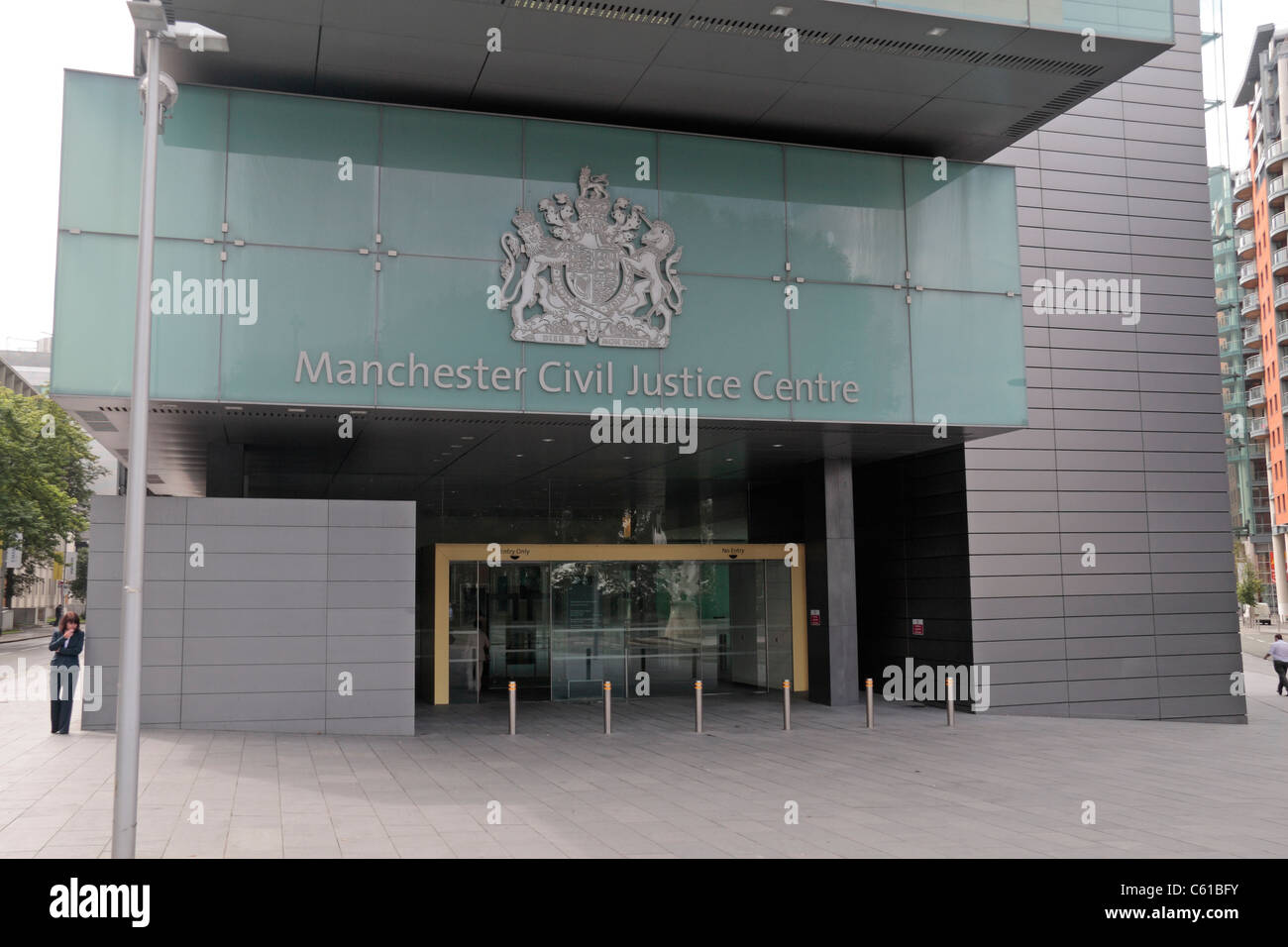 The main entrance to Manchester Civil Justice Centre Manchester ...