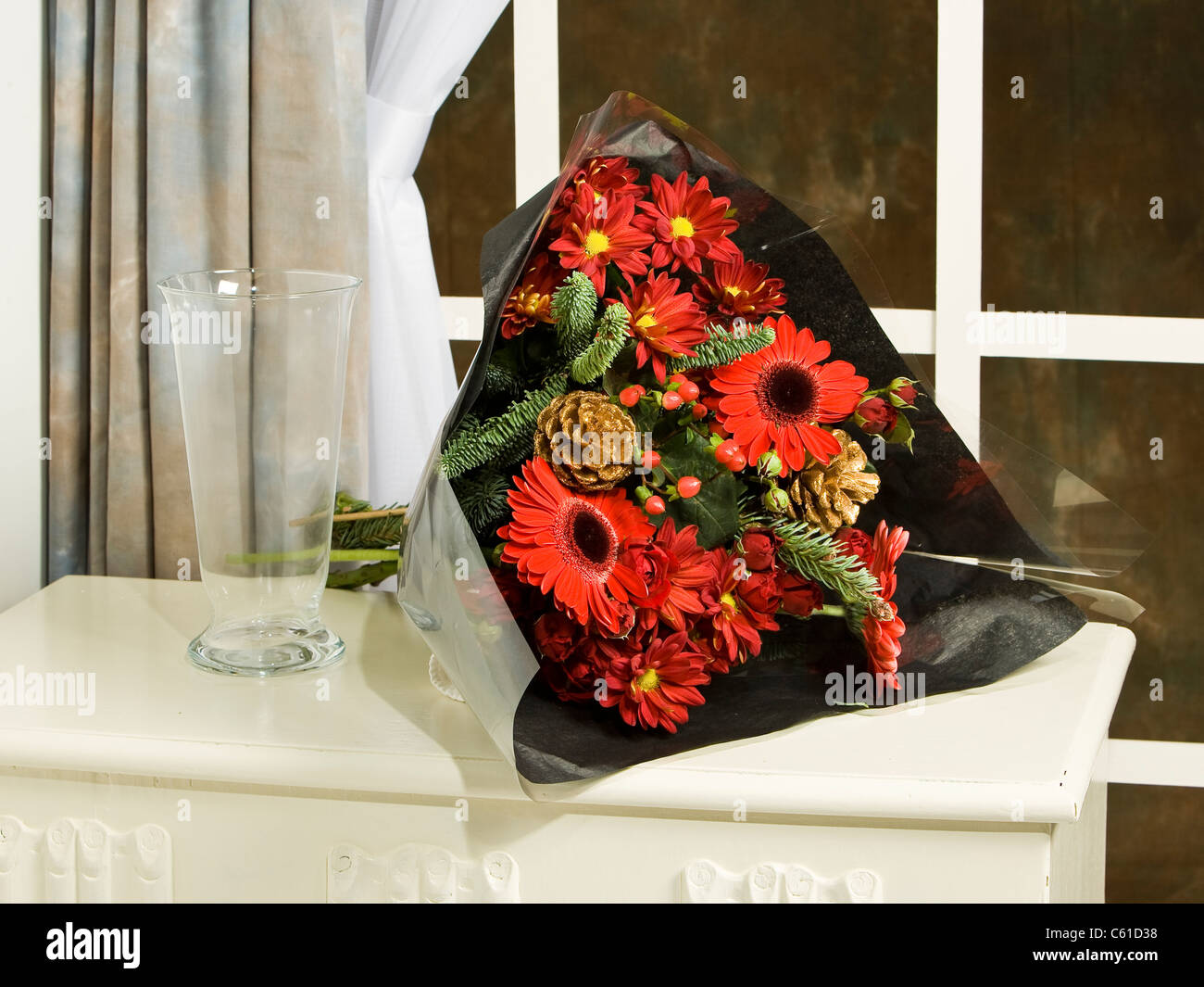Christmas flowers hi-res stock photography and images - Alamy