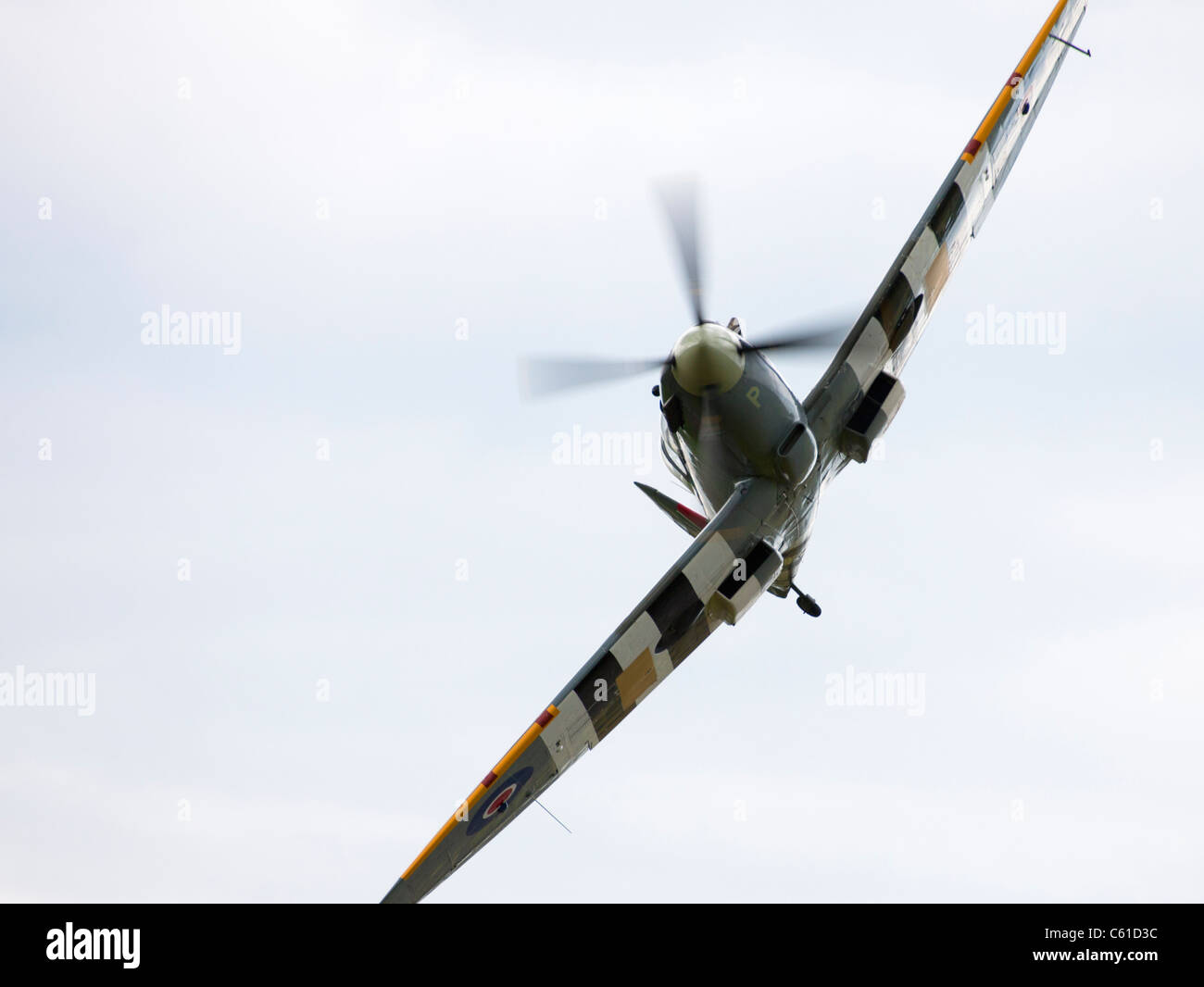 Vickers Supermarine Spitfire IXT MJ627 G-BMSB in flight at Wickenby ...