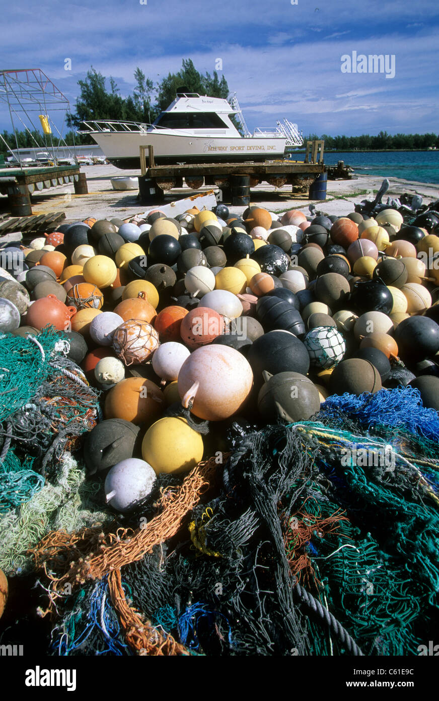 Trash, nets Midway Island, Papahanaumokuakea Marine National Monument ...