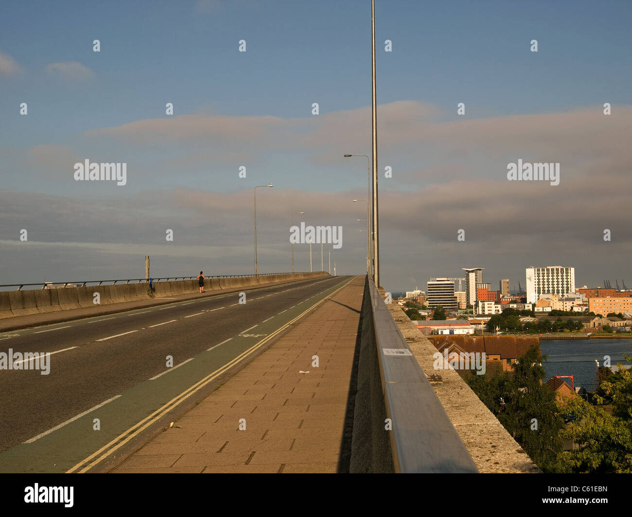 Itchen bridge southampton hi-res stock photography and images - Alamy