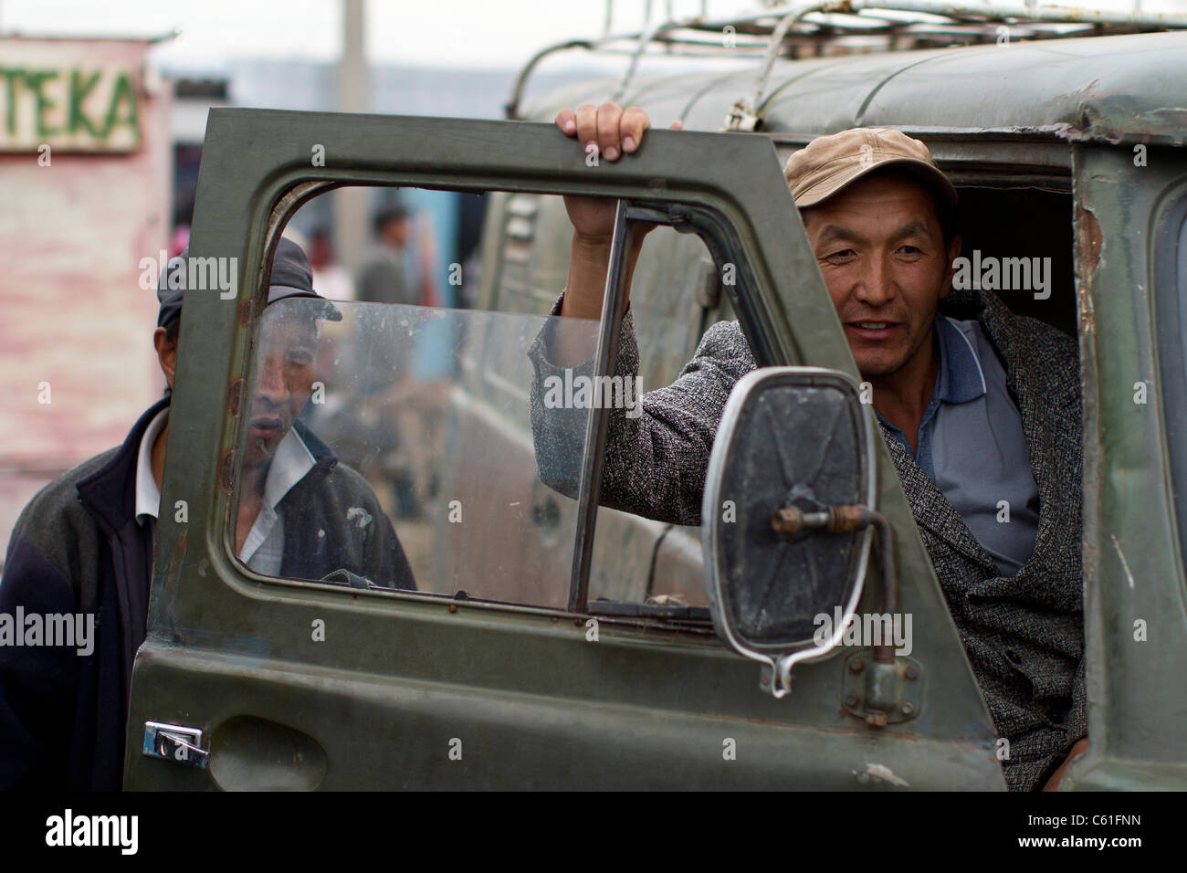 The Sunday animal market (Mal Bazaar) in Karakol, Kyrgyzstan Stock ...