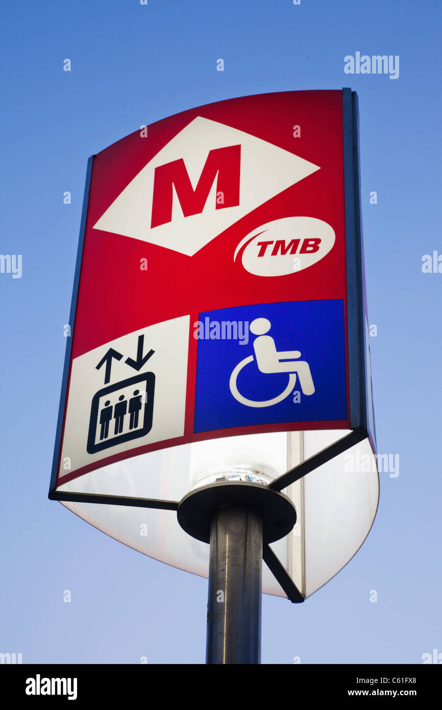 Spain, Barcelona, Metro Sign Stock Photo - Alamy