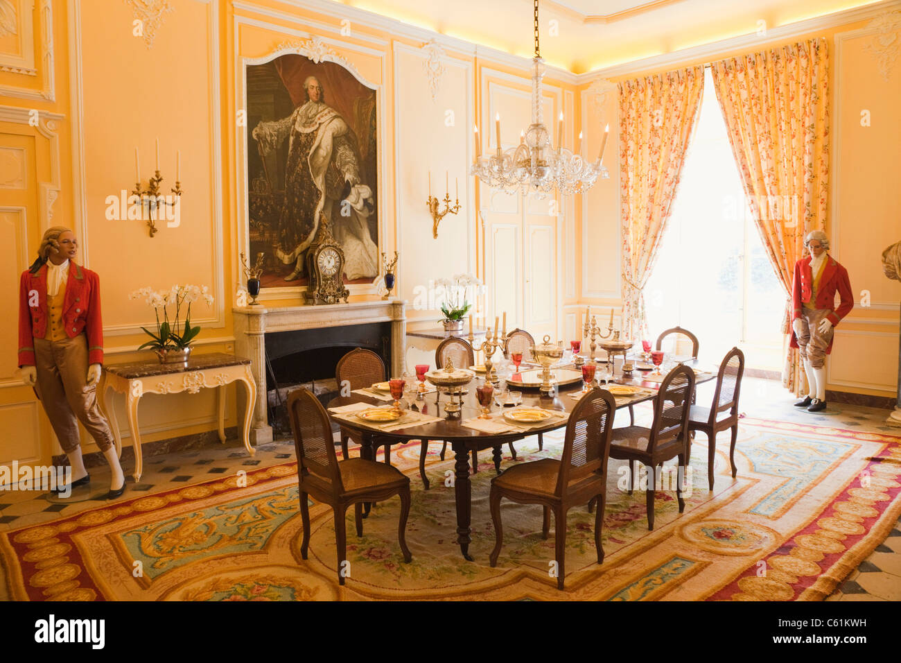 Castle dining room hi-res stock photography and images - Alamy