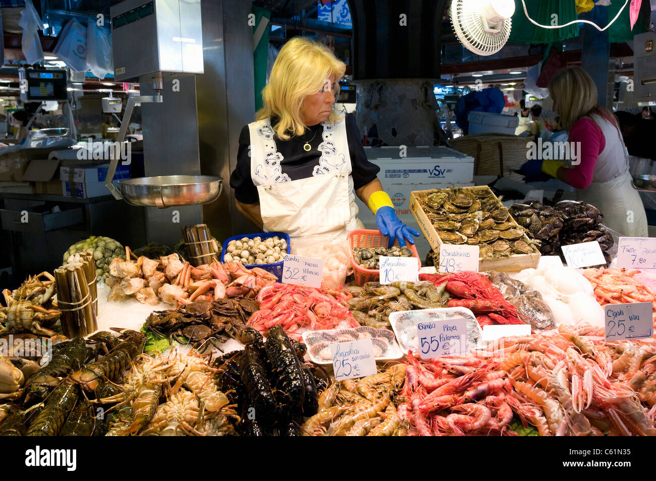 Seafood Stall Shellfish High Resolution Stock Photography and Images ...