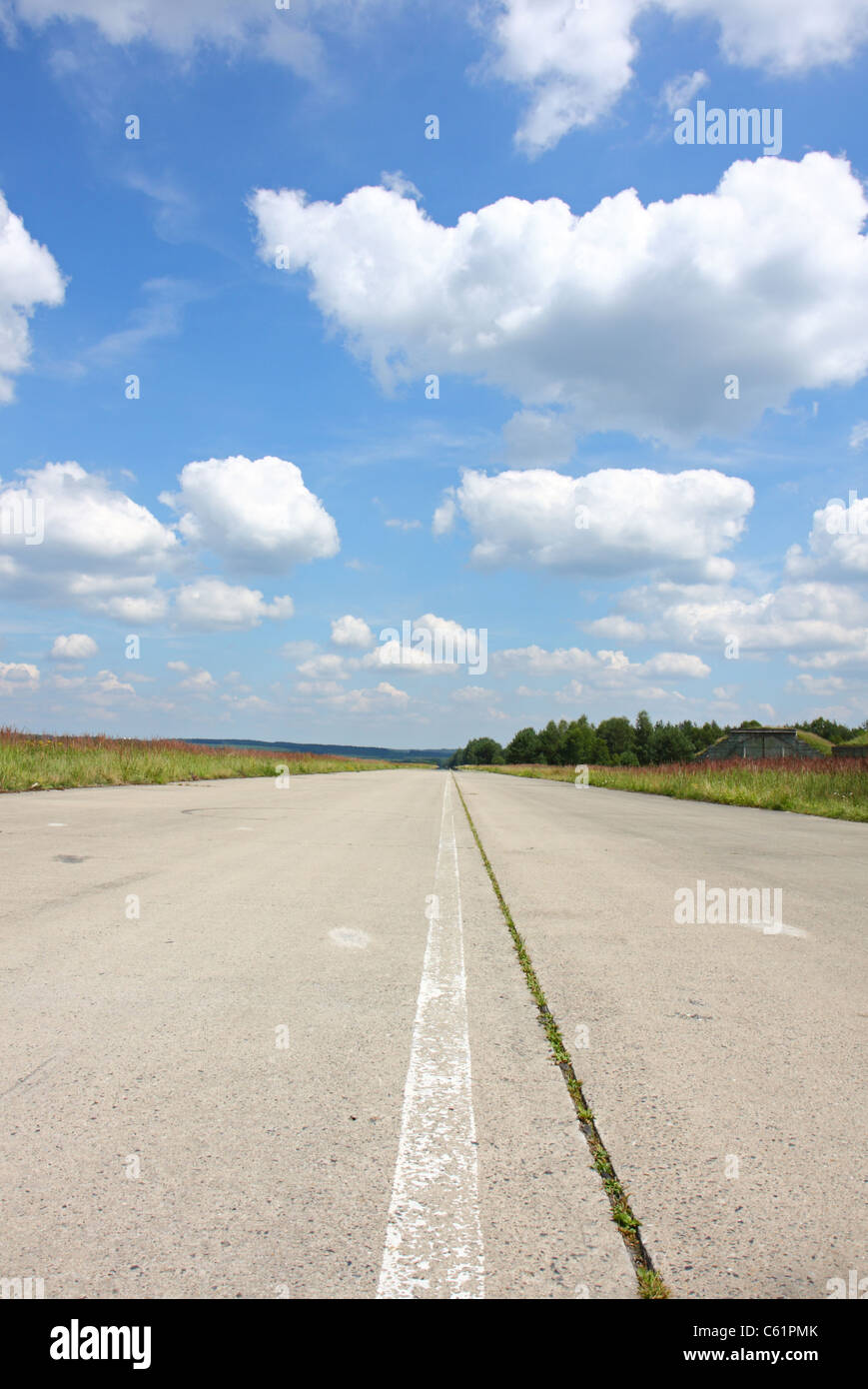 Infinite road hi-res stock photography and images - Alamy