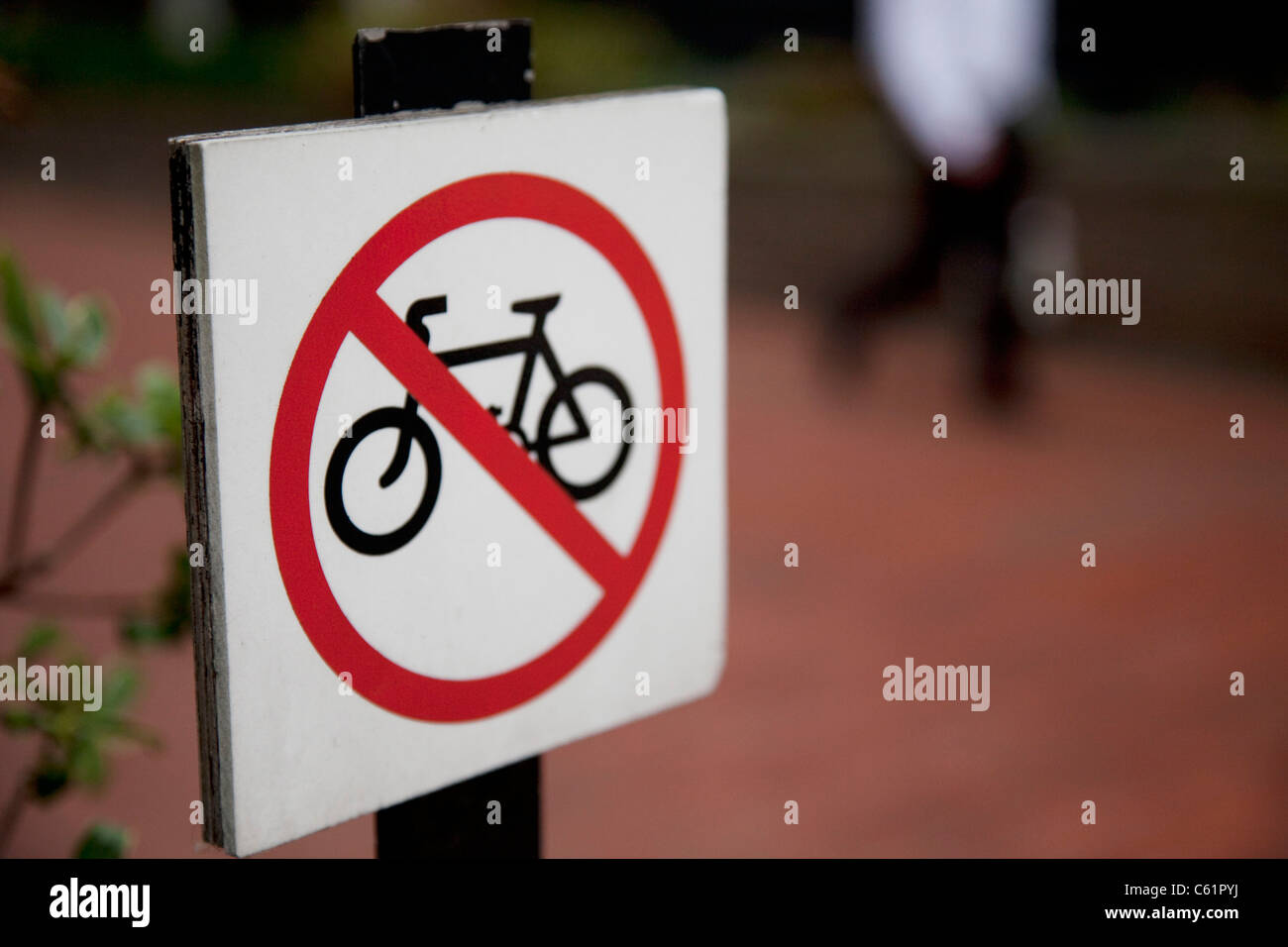 No cycling sign Stock Photo - Alamy