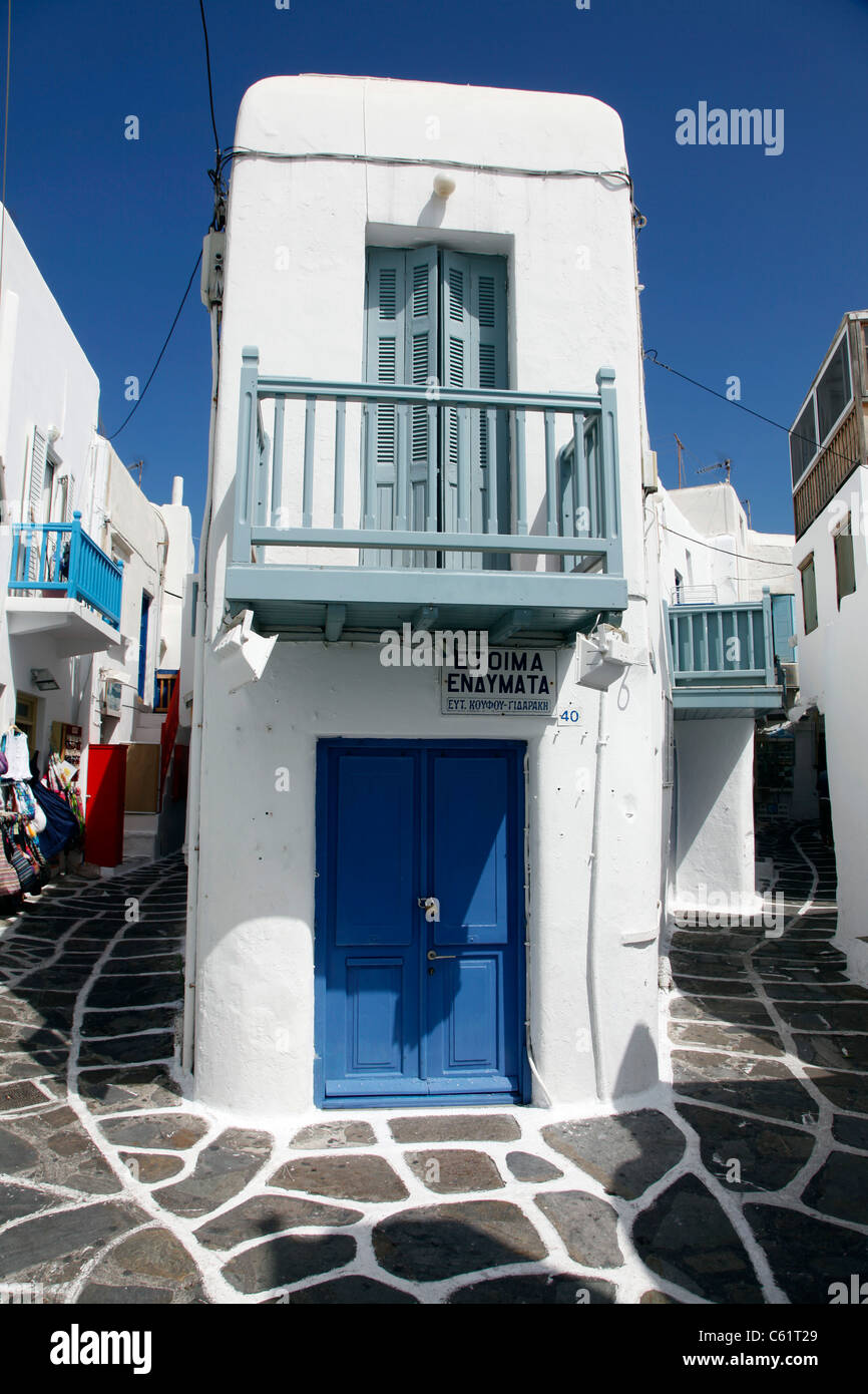 Old town, typical white and blue colors, Mediterranean island Mykonos ...