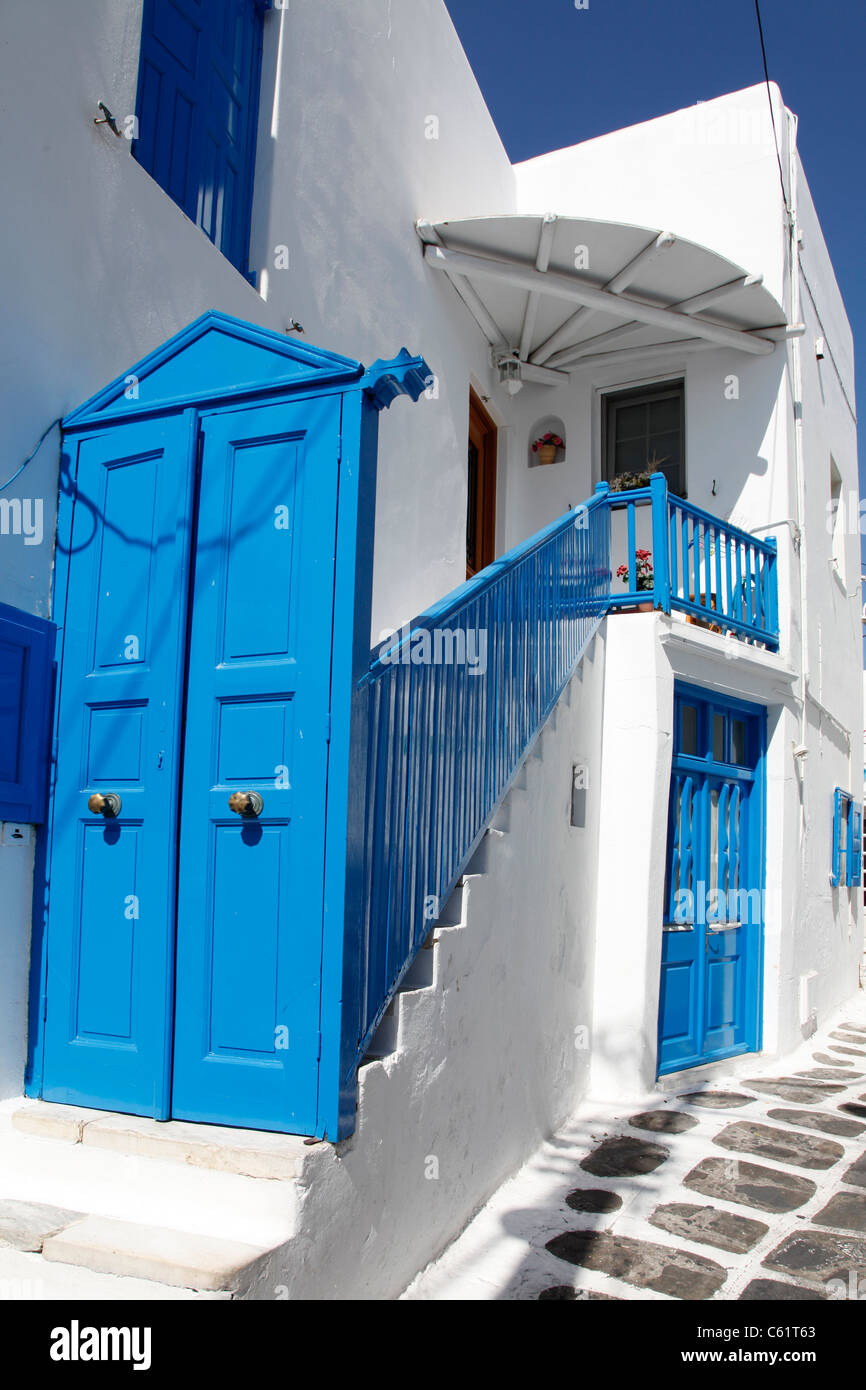 Old town, typical white and blue colors, Mediterranean island Mykonos ...