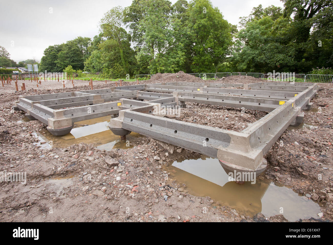Foundation piling hi-res stock photography and images - Alamy