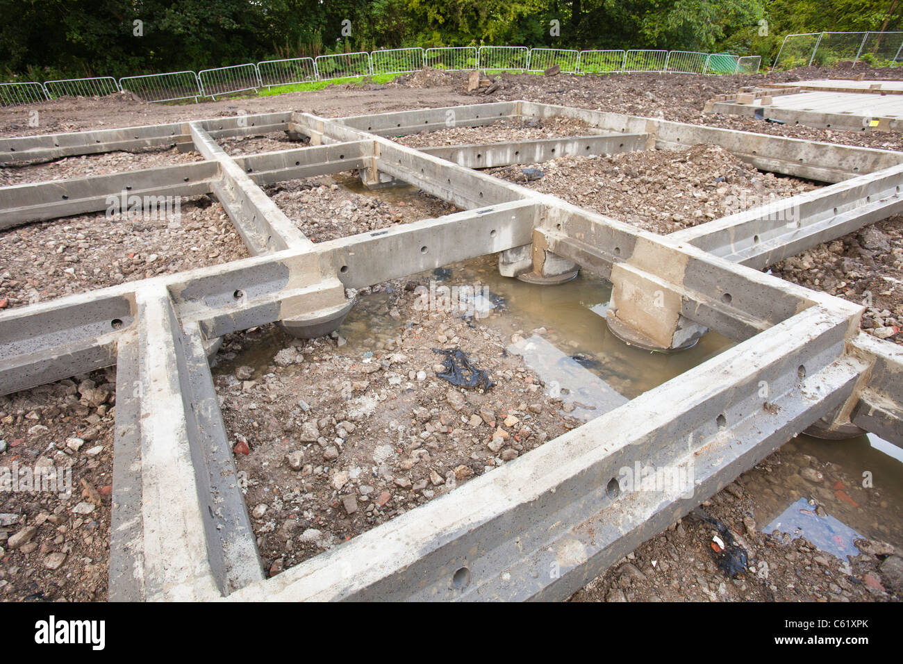 Old concrete piling hi-res stock photography and images - Alamy