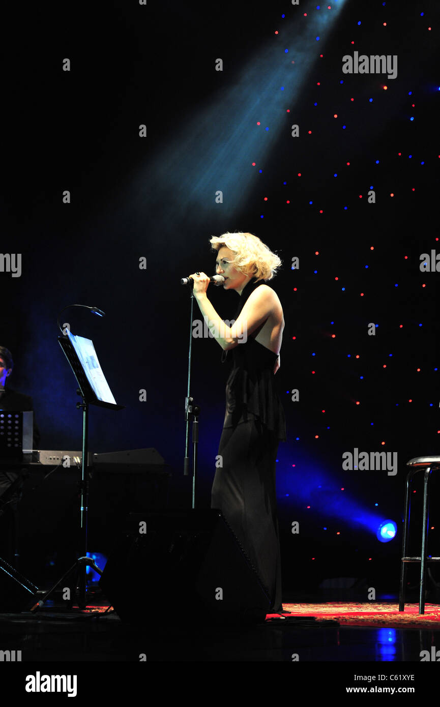 Brazilian soul singer hi-res stock photography and images - Alamy