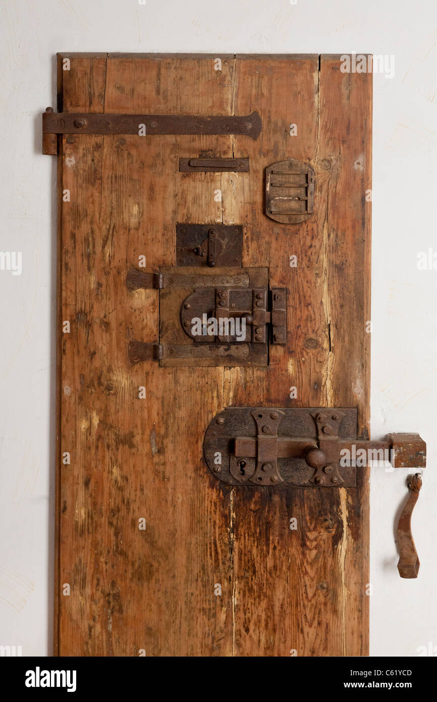 Medieval wooden castle hi-res stock photography and images - Alamy