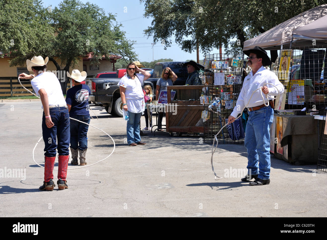Lasso practice hi-res stock photography and images - Alamy