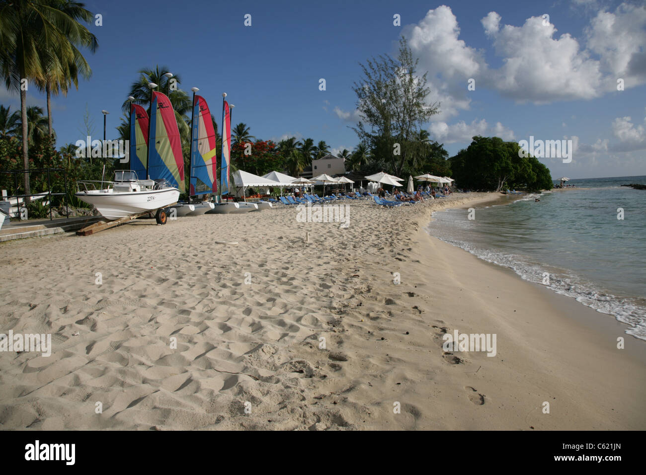 Beach scene barbados hi-res stock photography and images - Alamy