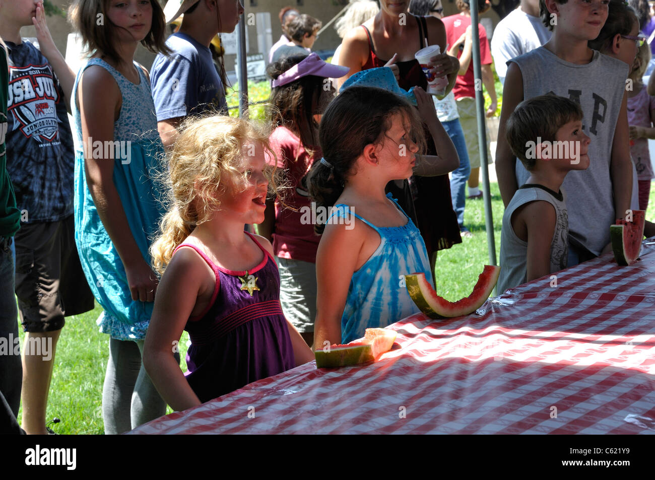 Watermelon eating contest hi-res stock photography and images - Alamy