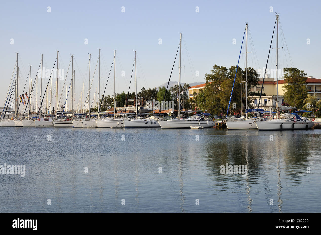 Sailing yachts at Nydri town, Lefkada island, Greece Stock Photo - Alamy