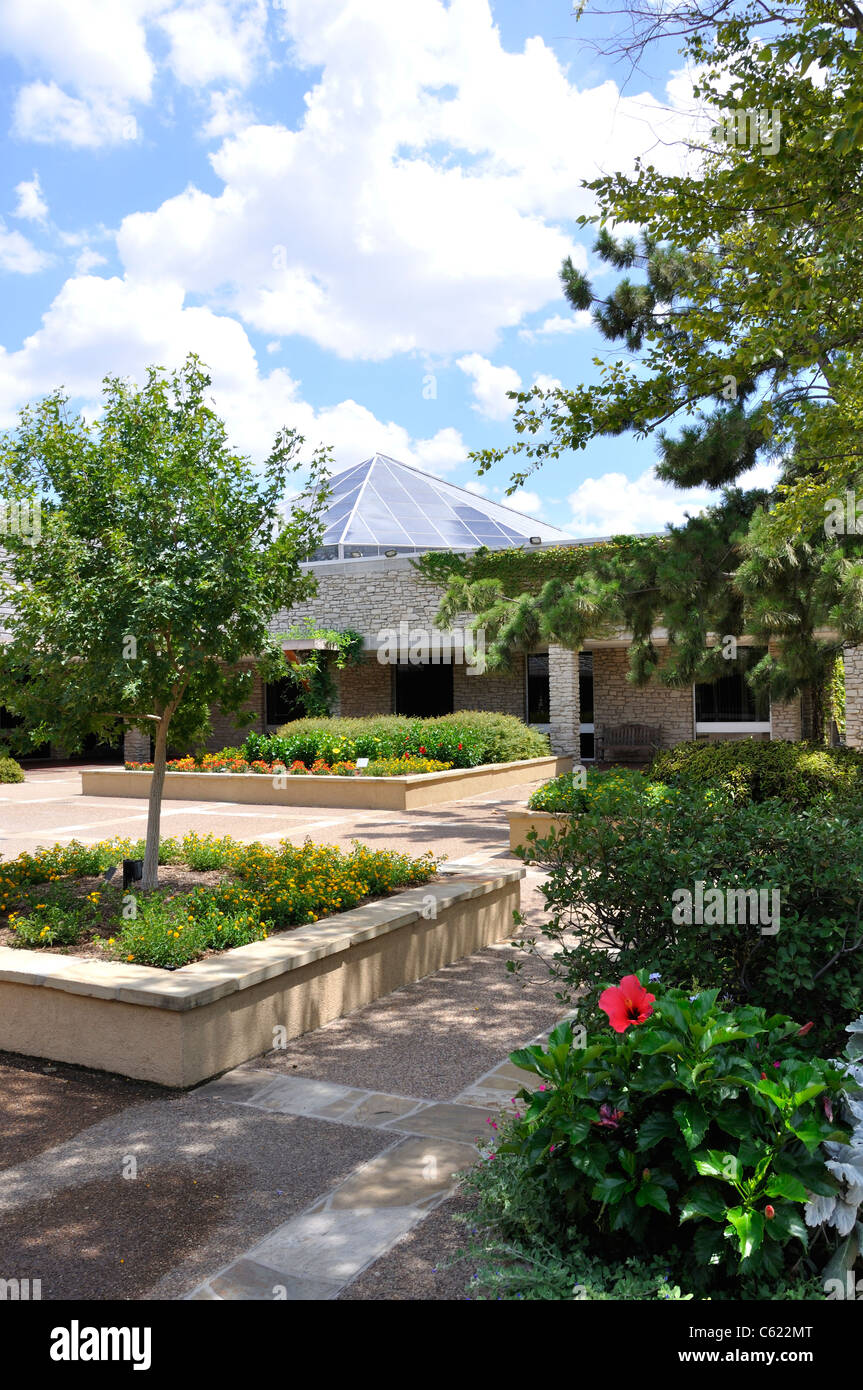 Deborah Beggs Moncrief Garden Center, Botanic Garden, Fort Worth, Texas ...