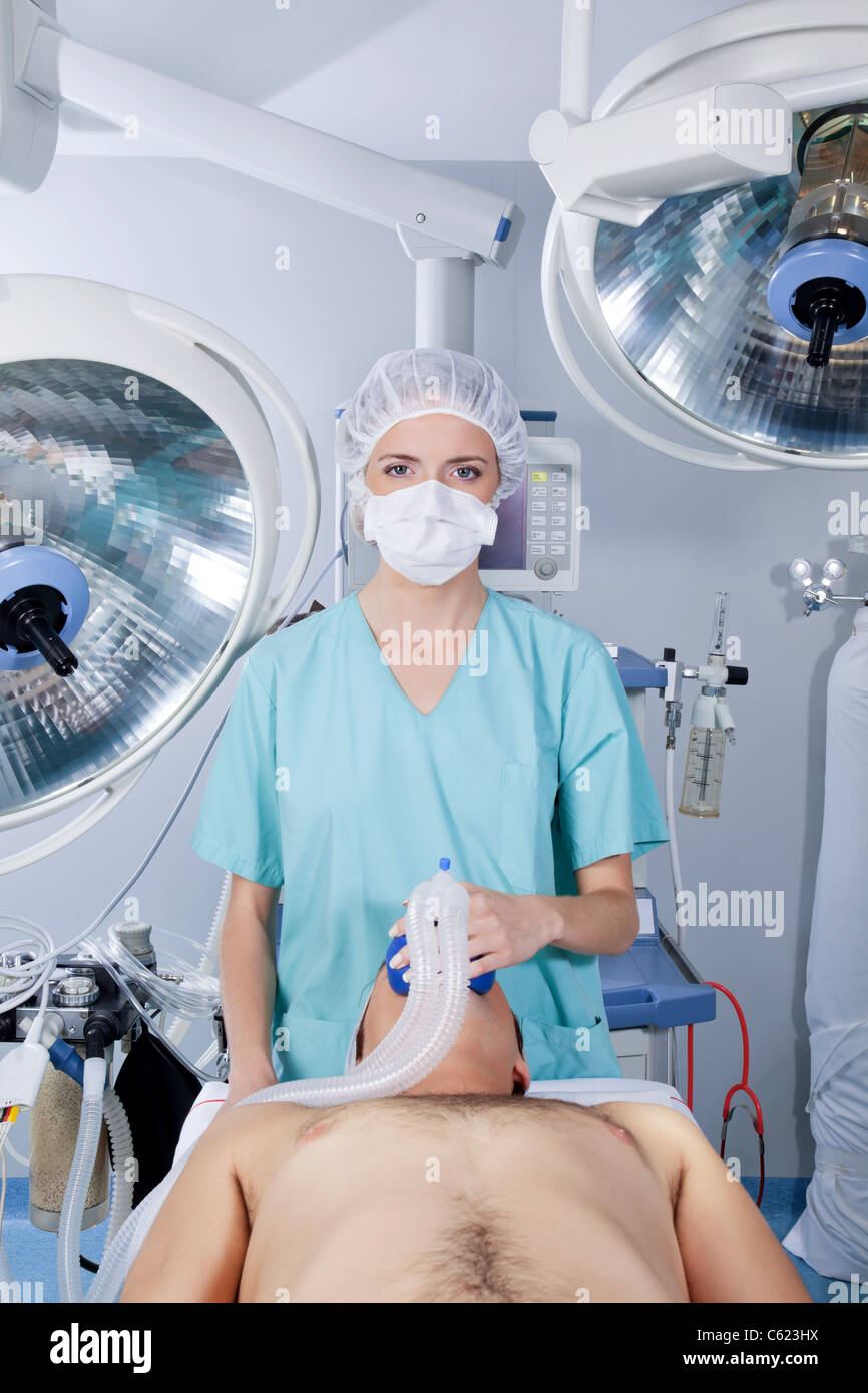 Patient who's about to have an operation being given anesthetic Stock ...