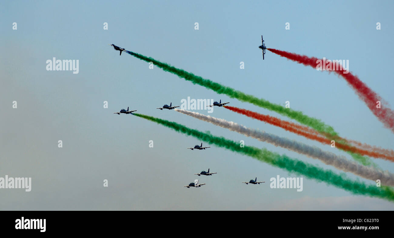 acrobatic show military Stock Photo - Alamy