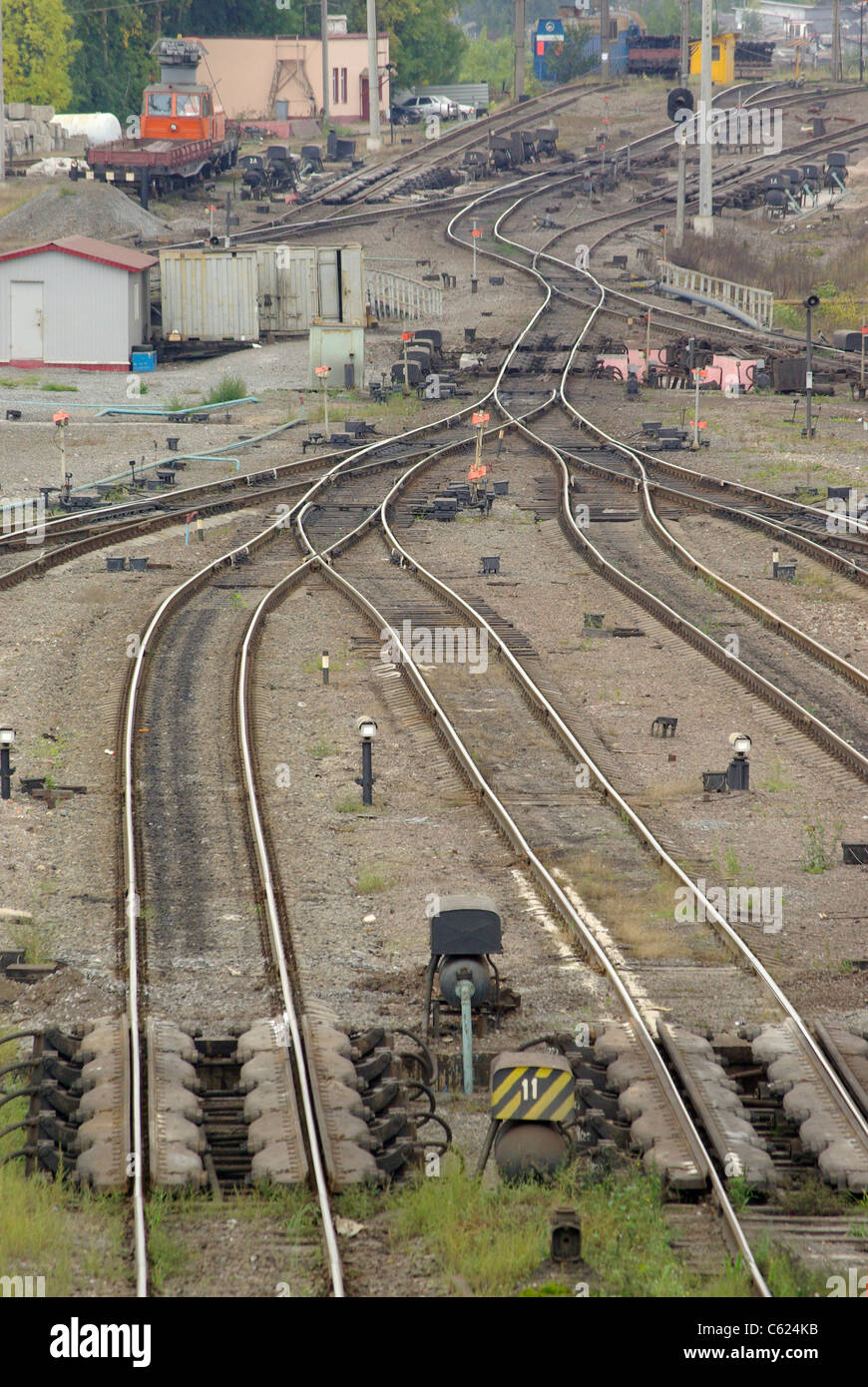 Tracks lines hi-res stock photography and images - Alamy