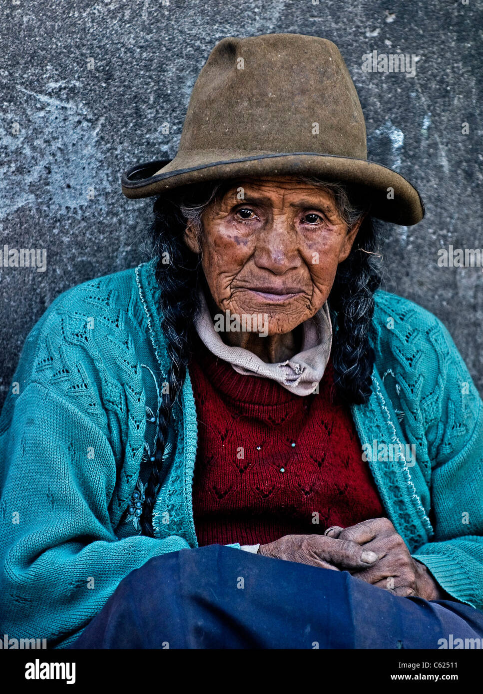 Portrait of Peruvian woman in Cusco Peru Stock Photo - Alamy