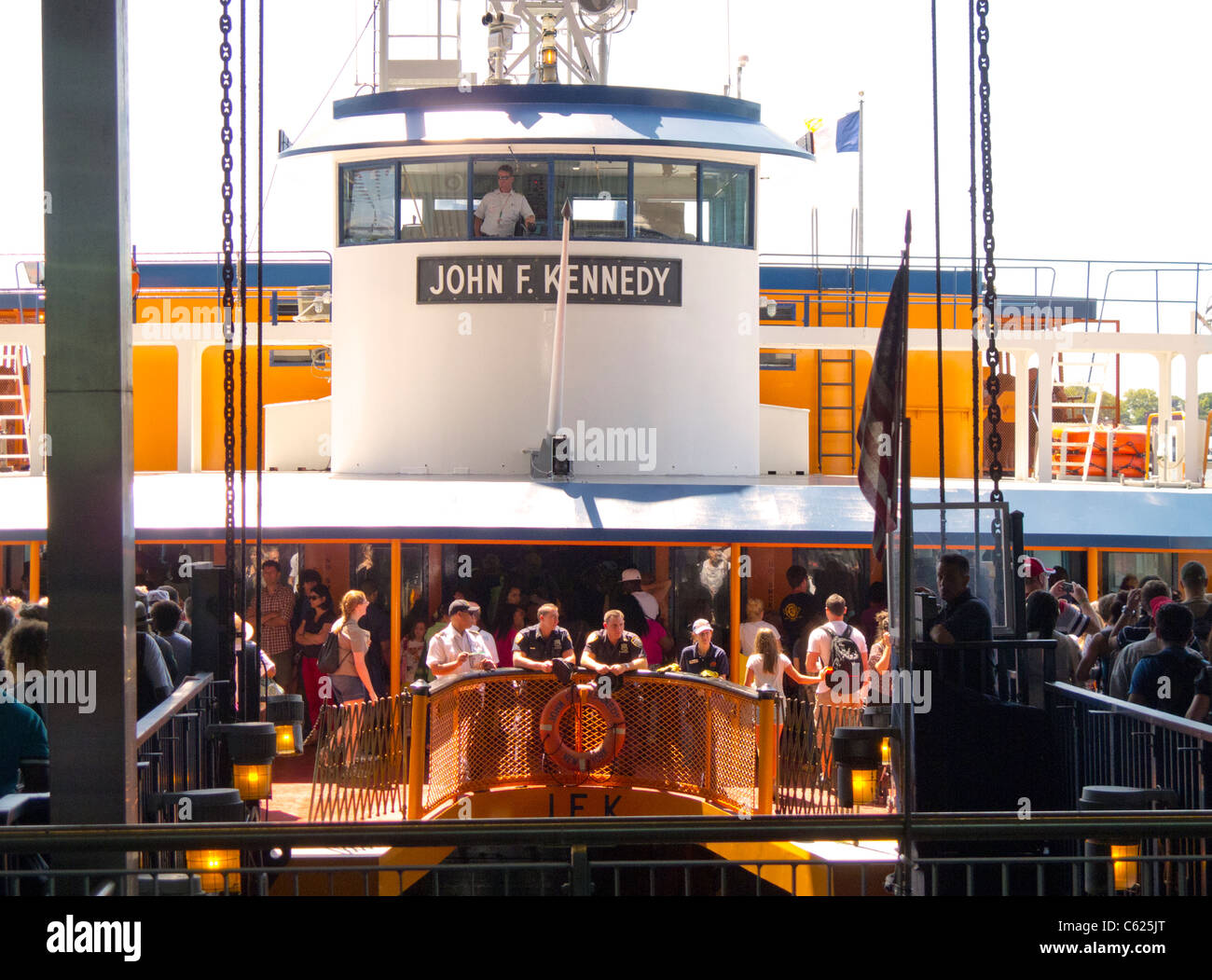 Staten Island Ferry Building Stock Photo - Alamy