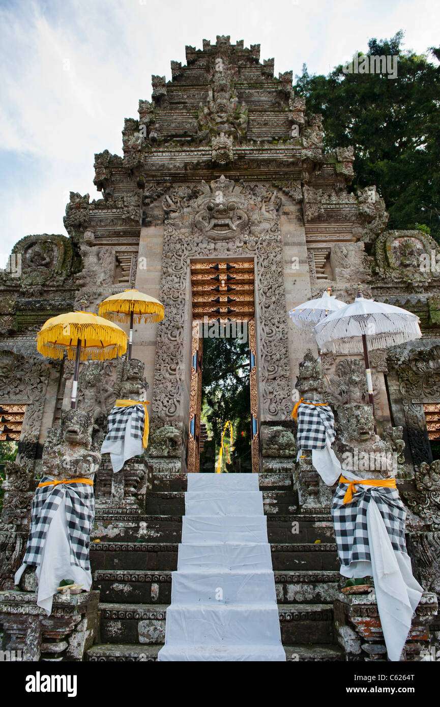 Main Entrance in Kehen Temple in Bali, Indonesia Stock Photo - Alamy