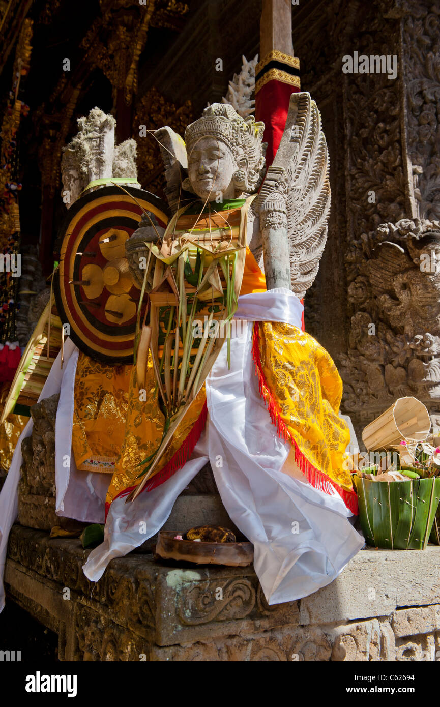 Balinese temple altar in pura hi-res stock photography and images - Alamy
