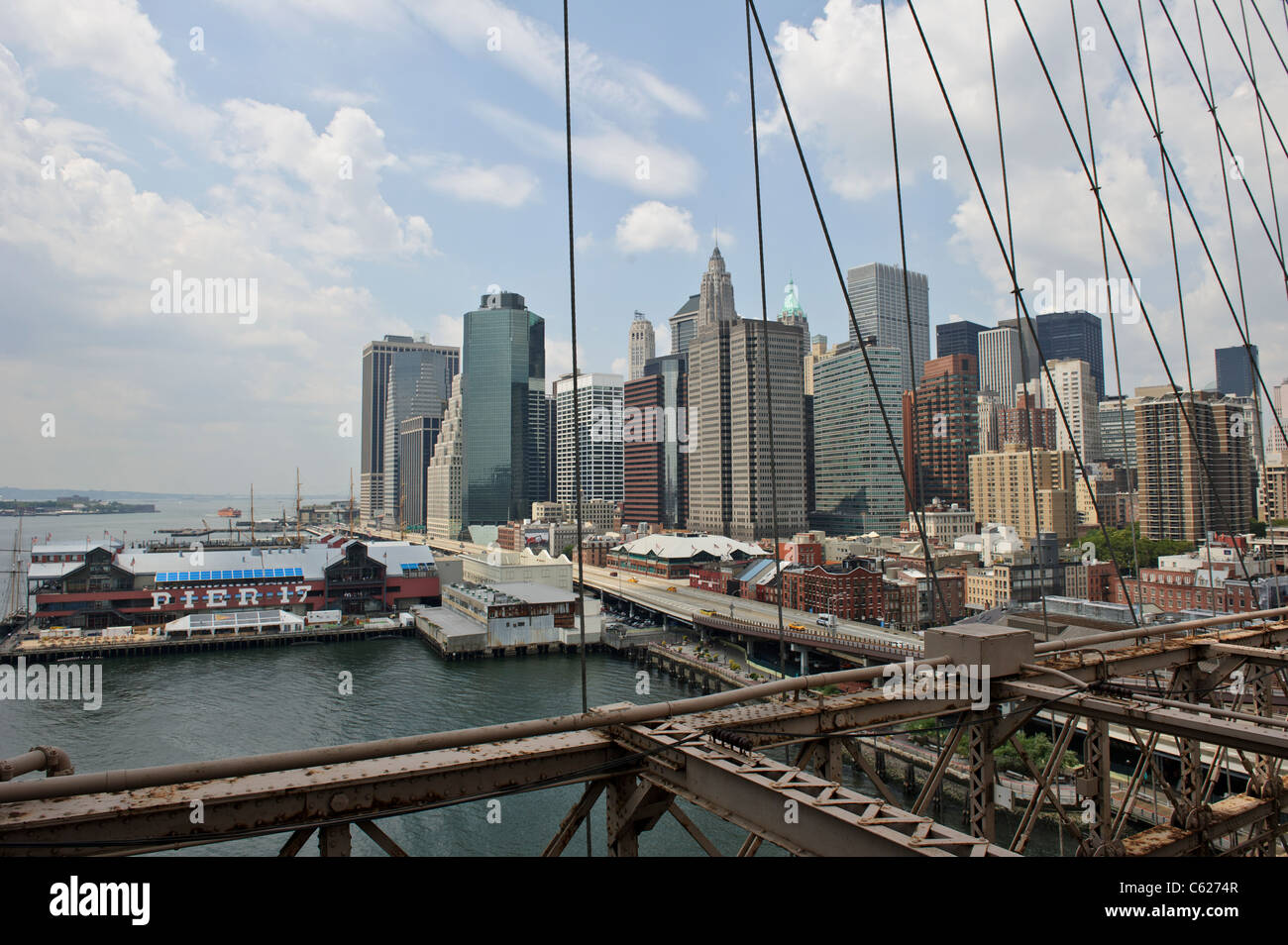 Pier 17 from brooklyn hi-res stock photography and images - Alamy