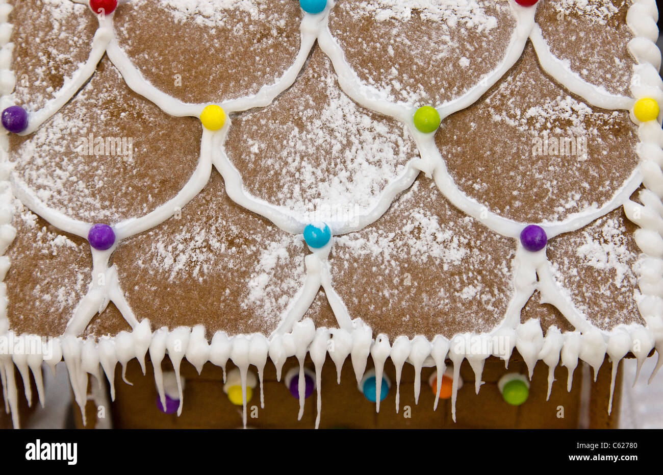 Gingerbread roof hi-res stock photography and images - Alamy