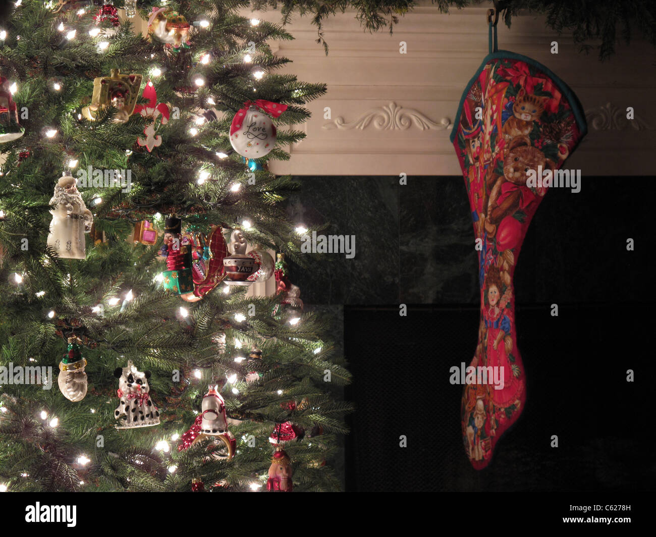 Christmas stocking hi-res stock photography and images - Alamy