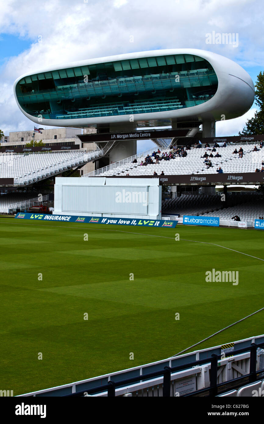Cricket Box Stock Photos & Cricket Box Stock Images - Alamy