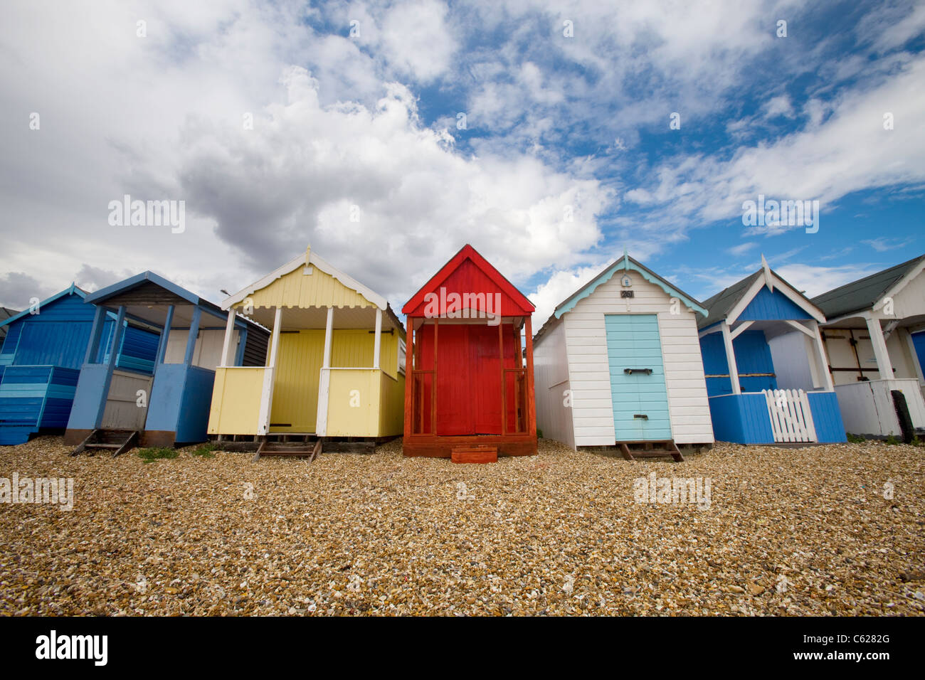 Multi colored beach huts hi-res stock photography and images - Alamy